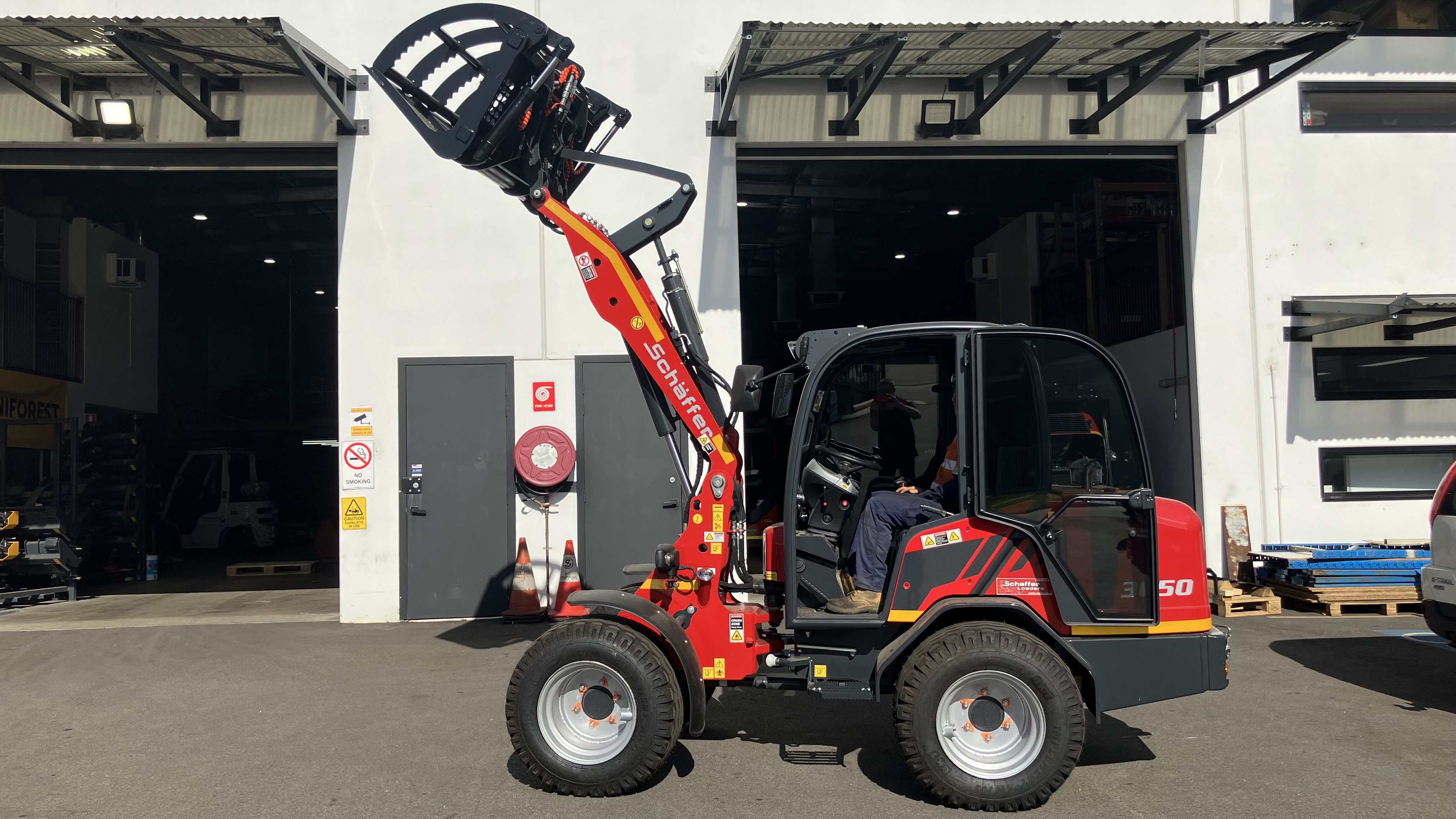 Articulated Loaders | Articulated Loader